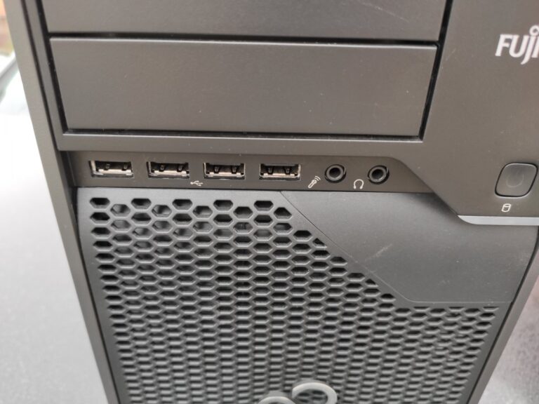 Fujitsu ESPRIMO P700 i7 - Laptopozz
