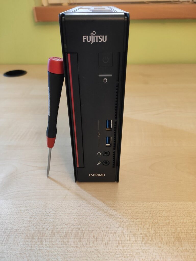 FUJITSU ESPRIMO Q556 Tiny pc - Laptopozz